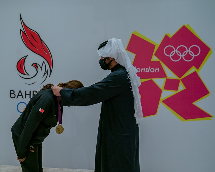 HH Shaikh Khalid bin Hamad honors Bahraini athlete Maryam Jamal with ...