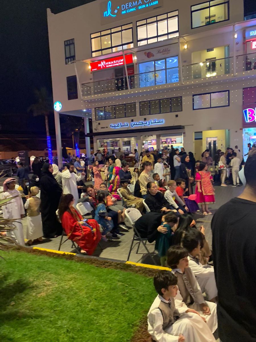 Rotary Clubs of Bahrain organize a Gergaoun night